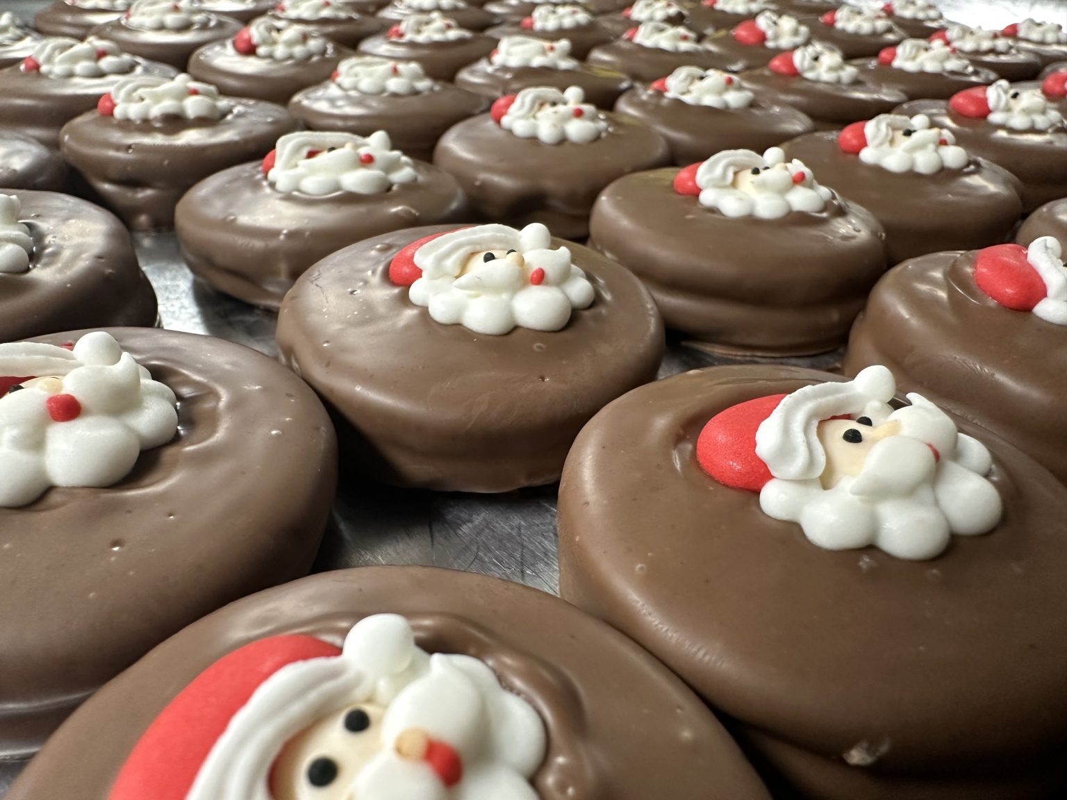 Milk O’Oreo Mini Santa Face - O’Shea’s Candies